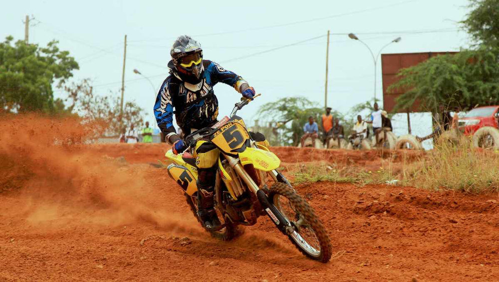 Dirt Bikes for Beginners: What to Know Before You Start Riding